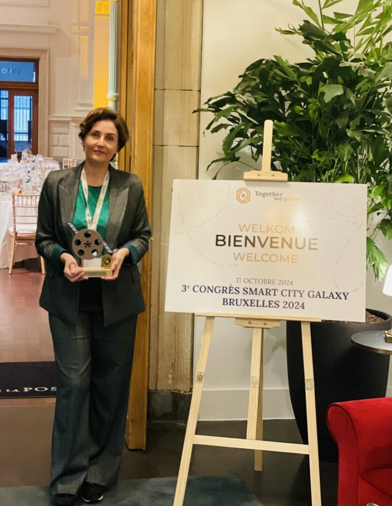 Ellona recibe un Premio en el Congreso Smart City Galaxy 2024 de Bruselas